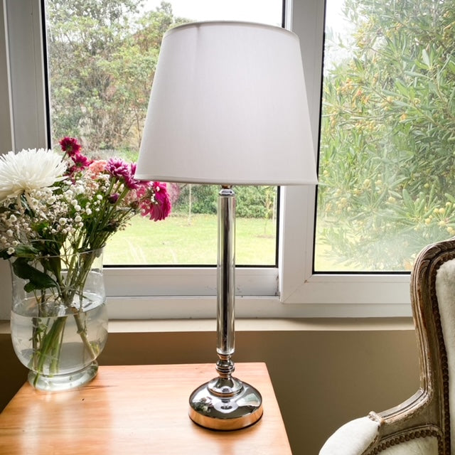 LAMPARA LIGHT METÁLICA BASE REDONDA – BazarED.cl